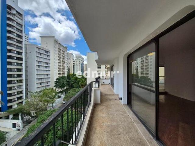 Apartamento à venda no Jardim Paulista