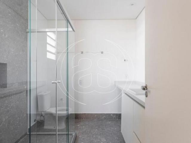 Apartamento com 225 m² e 3 quartos à venda em Jardim Paulista