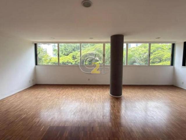 Apartamento á venda no Jardim Paulista, 3 suítes, 1 vaga de garagem