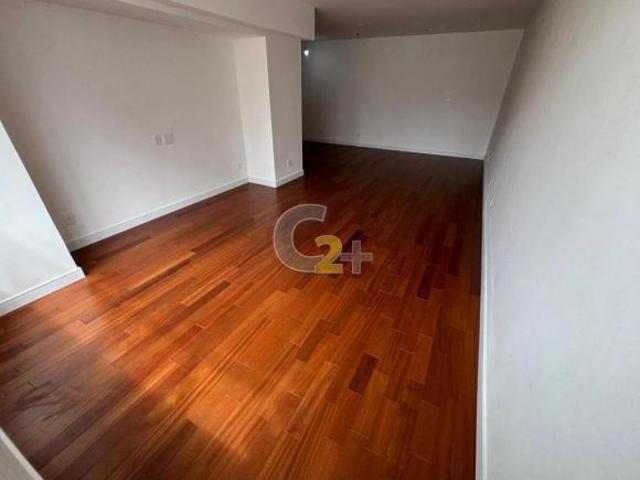 Apartamento à venda no Jardim Paulista com 3 quartos, sendo 1 suíte e 1 vaga