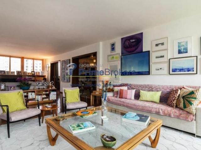 Apartamento à venda no Jardim Paulista com 156 m² 3 quartos 1 suíte 3 vagas