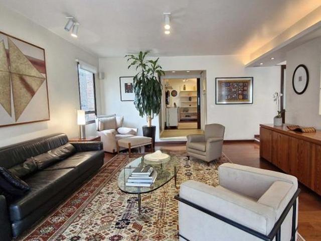 Apartamento a venda no Jardim Paulista em São Paulo SP
