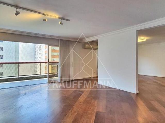 Apartamento à Venda no Jardim Paulistano 4 Dormitórios 2 Suítes 4 Vagas 327m² de Área Útil