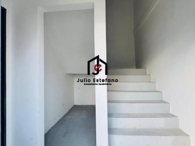Apartamento à venda no Jardim Regina Moreira César