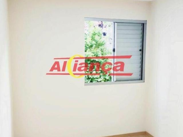 Apartamento à venda no Jardim Santa Teresa Região dos Pimentas com elevador