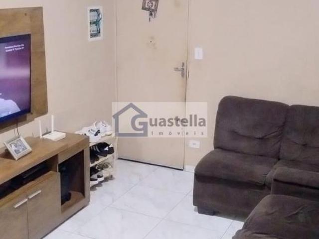 Apartamento à venda no Jardim Silvina, SBC 2 Dorms, 44m²