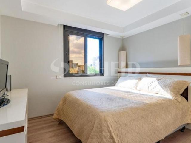 Apartamento á Venda no Jardins com 301m², 4 quartos sendo 3 suítes, 3 vagas