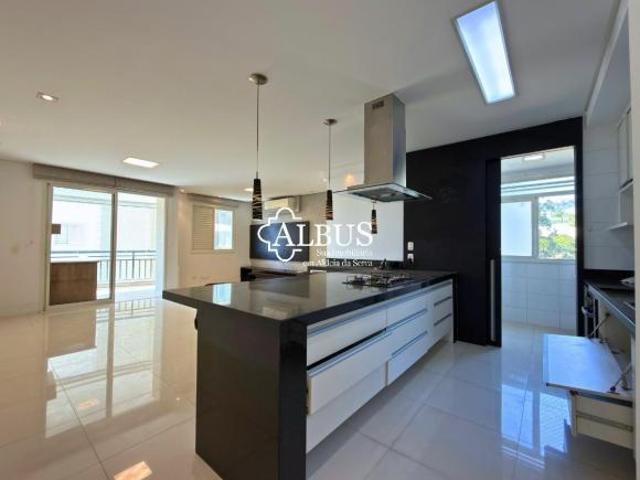 Apartamento a venda no Jardins de tamboré em Santana de Parnaíba SP