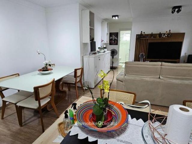 Apartamento a venda no Jd Marajoara com e quartos sendo 1suíte e 2 vagas