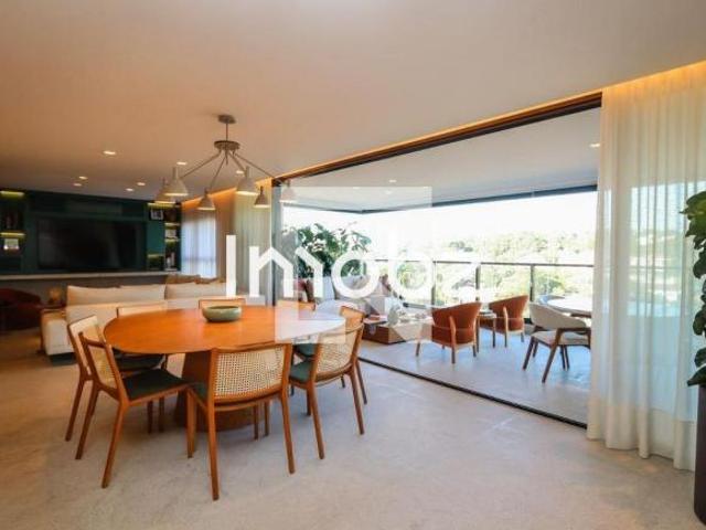 Apartamento à venda no La Scene Cidade Jardim Rua Ícaro Sydow, 55 São Paulo SP CEP: 05678
