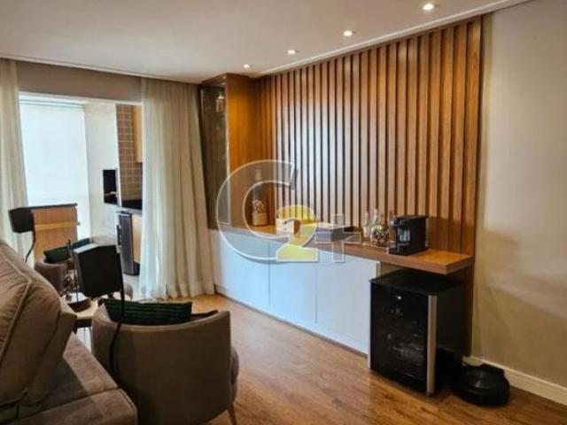 Apartamento à venda no Lauzane Paulista com 3 quartos, sendo 1 suíte e 2 vagas