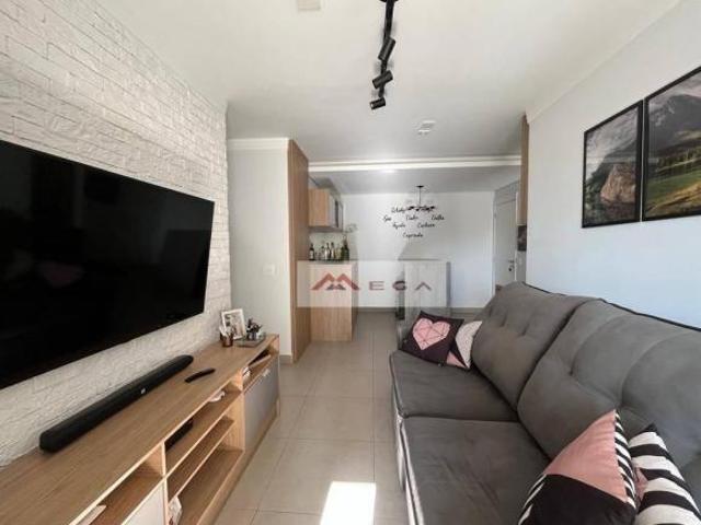 Apartamento à venda no Living Celebration Taquaral Campinas/SP
