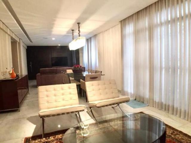 Apartamento à venda no Lourdes