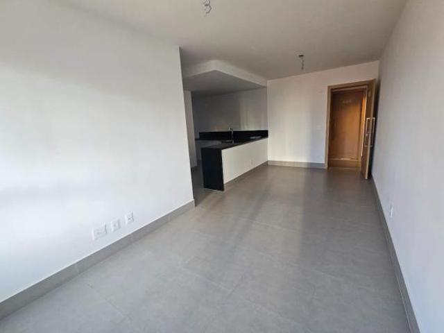 Apartamento à venda no Lourdes, BH | 2 suítes, 2 vagas e lazer completo 18º andar