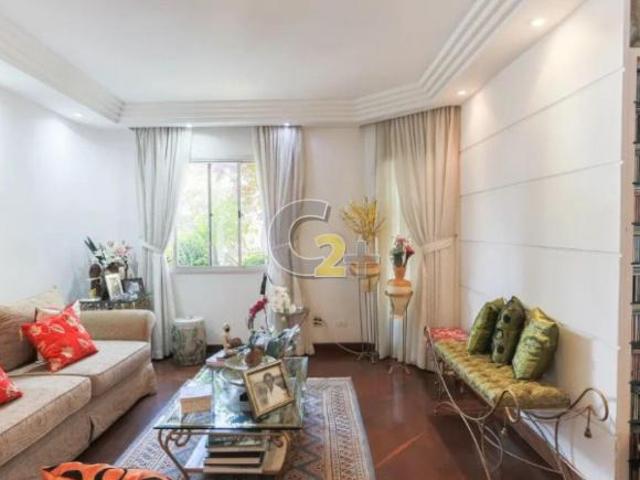 Apartamento a venda no Pacaembu, 3 suítes e 2 vagas