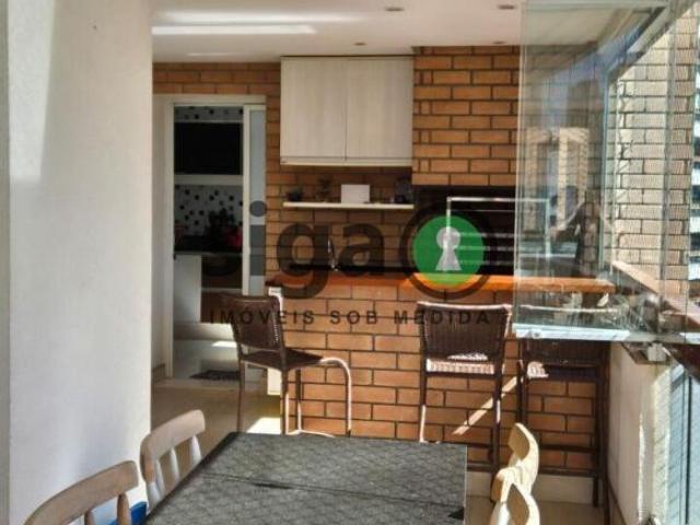 Apartamento à venda no Panamby, 3 dormitórios, 3 vagas + depósito, Rua Fábio Lopes dos Santos Luz