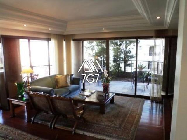 APARTAMENTO À VENDA NO PANAMBY