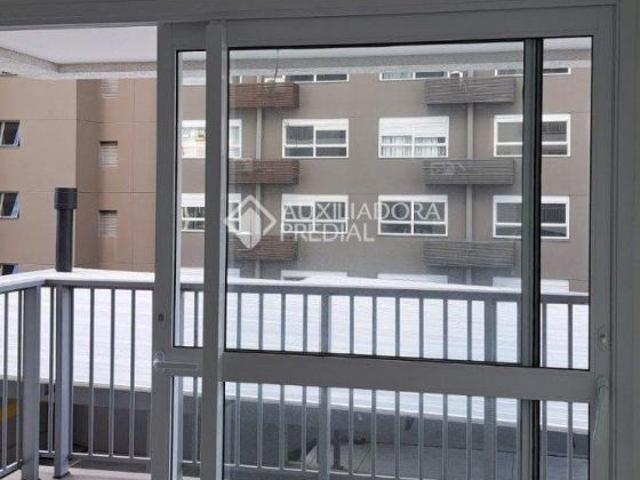 Apartamento á venda no Passo da Areia, Porto Alegre
