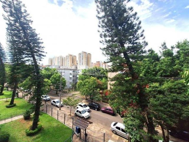 Apartamento à Venda no Passo da Areia Porto Alegre