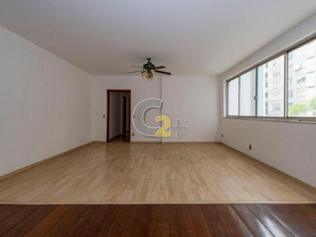 Apartamento à venda no Paraiso, 3 quartos, 1 suíte, 2 vagas de garagem