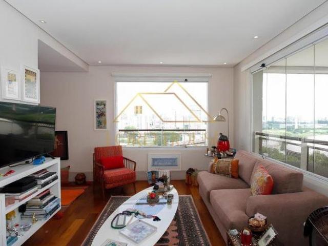 Apartamento à venda no Paraíso