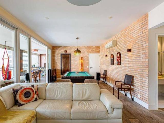 Apartamento à venda no Paraíso