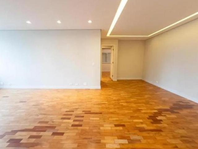 Apartamento à venda no Paraíso