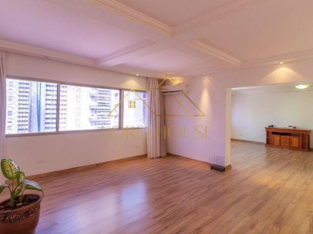 Apartamento à venda no Paraíso