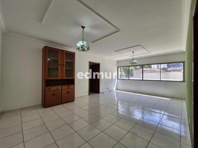 Apartamento à venda no Paraíso