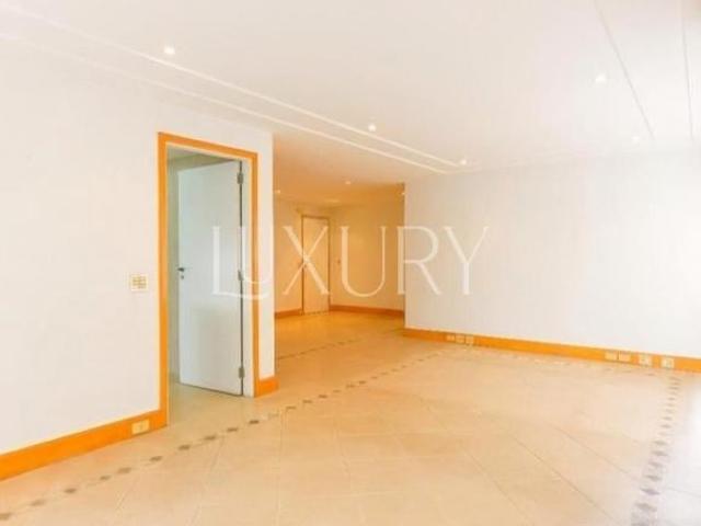 Apartamento à venda no Paraíso com 188 m², 3 quartos sendo 1 suíte, 2 vagas