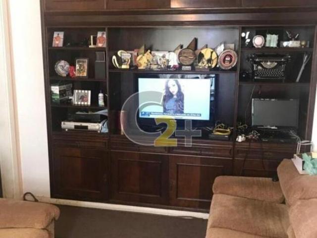 Apartamento à venda no Paraíso com 3 quartos, sendo 1 suíte e 3 vagas
