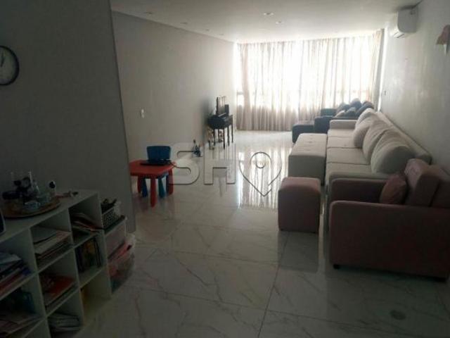 Apartamento à venda no Paraíso do Morumbi