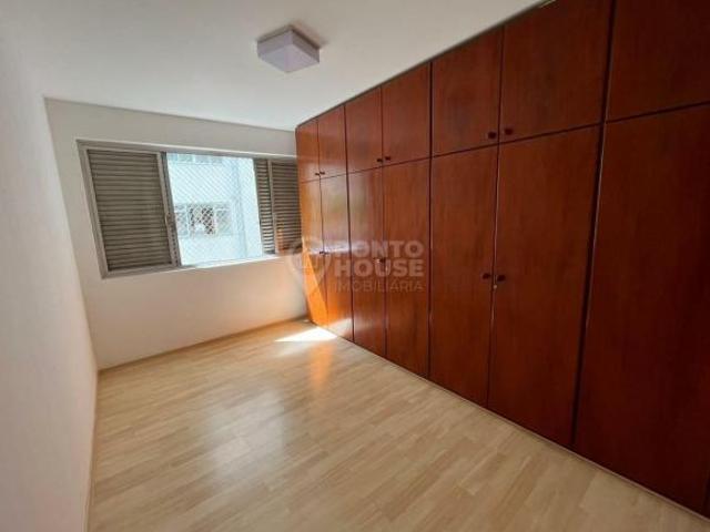 Apartamento à venda no Paraíso próximo do Metro 03 dormitórios 200mts2 2 vagas
