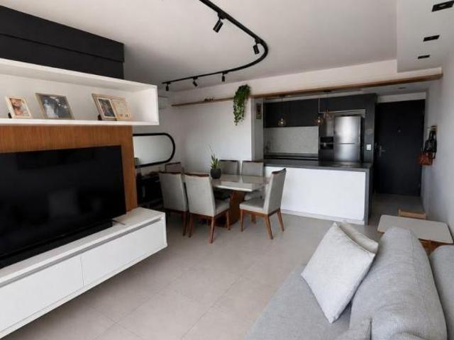 Apartamento à venda no Parque Três Meninos