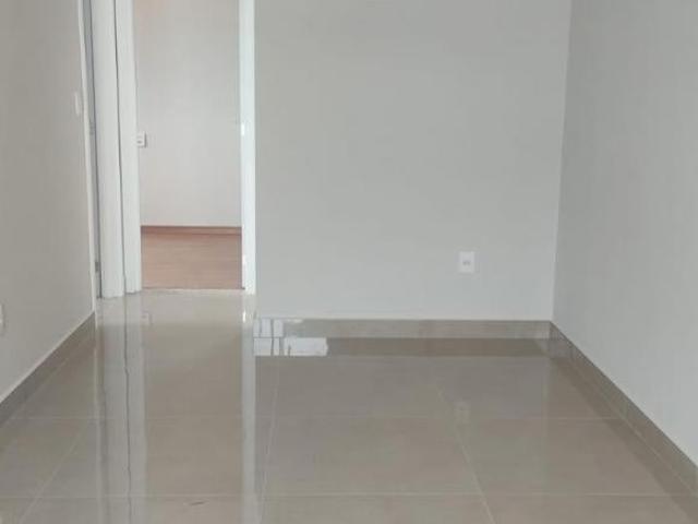 Apartamento à venda no Parque Turistas
