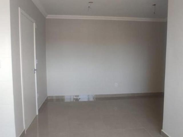Apartamento à venda no Parque Turistas
