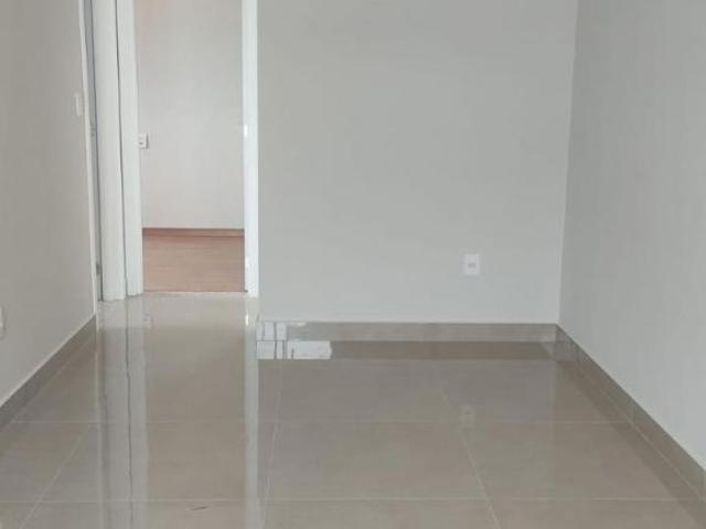 Apartamento à venda no Parque Turistas