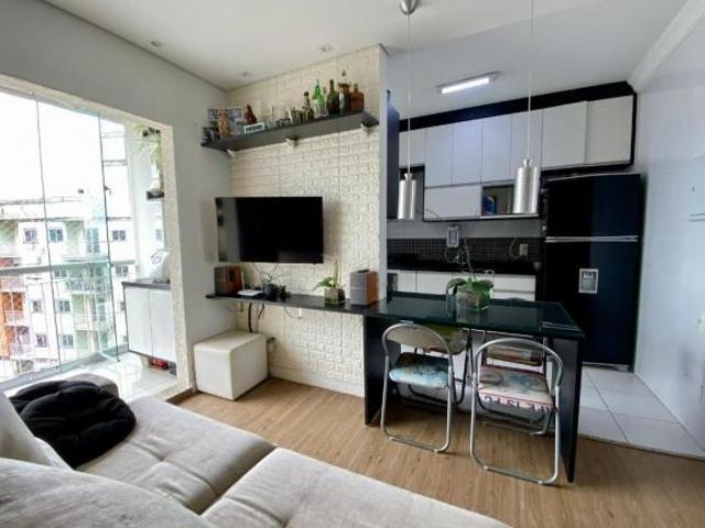 Apartamento à venda no Parque Viana