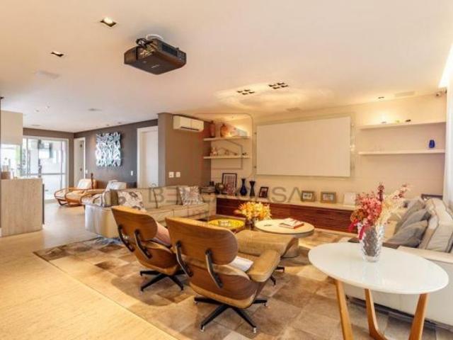 Apartamento a venda no Parque da mooca com 4 suítes