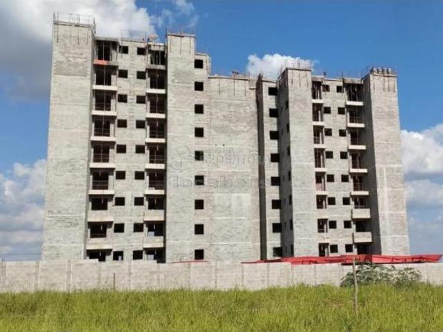 Apartamento a venda no Parque das Amoras II com 02 quartos, 01 vaga de garagem e condomínio completo
