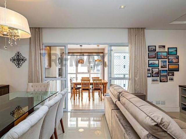 Apartamento à venda no Parque Ecoville com 113m², 3 quartos, sendo 1 suíte, e 2 vagas de garagem por