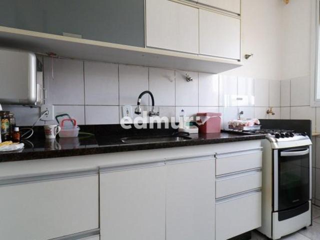Apartamento à venda no Parque Erasmo Assunção