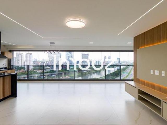 Apartamento à venda no Parque Global Portão B Avenida Major Sylvio De Magalhães Padilha, 14500