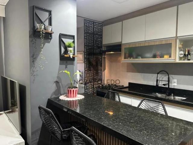 Apartamento à Venda no Parque Industrial em São José dos Campos