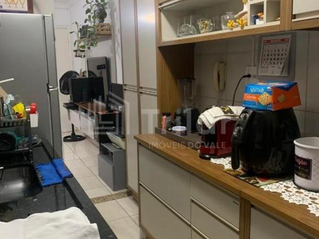 Apartamento à venda no Parque Industrial, São José dos Campos SP: 2 quartos, 2 salas, 1 banheiro, 1
