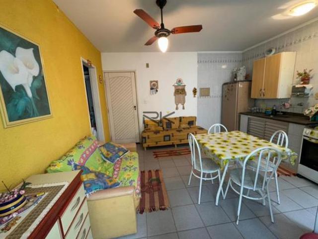 APARTAMENTO À VENDA NO PEREQUE AÇU