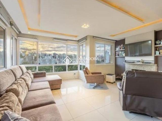 APARTAMENTO À VENDA NO PETRÓPOLIS, 152 m² e 2 VAGAS, EM FRENTE AO GNU