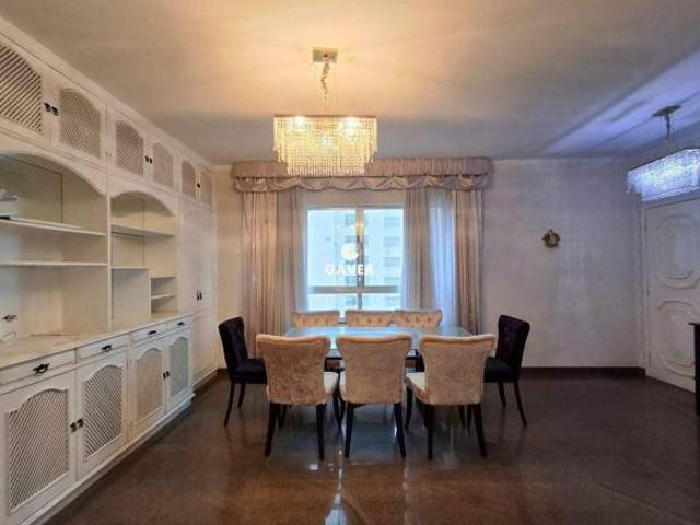 Apartamento à venda no Pompéia em Santos
