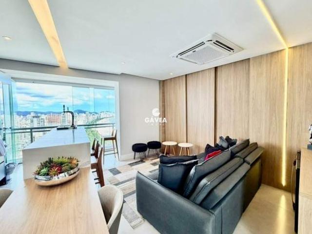 Apartamento à venda no Pompéia em Santos