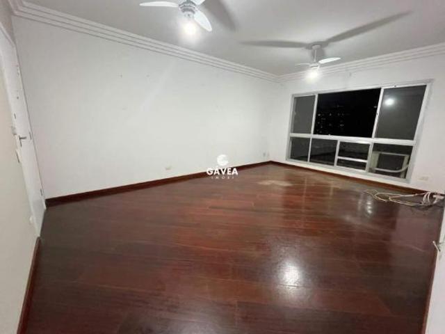 Apartamento à venda no Ponta da Praia em Santos